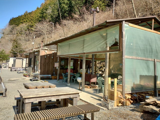 うらたんざわ渓流釣り場初訪問！丹沢山系の山奥の管釣りはペイペイも使えるよ！ | ポテポテの月イチ管釣り 毎日子育て